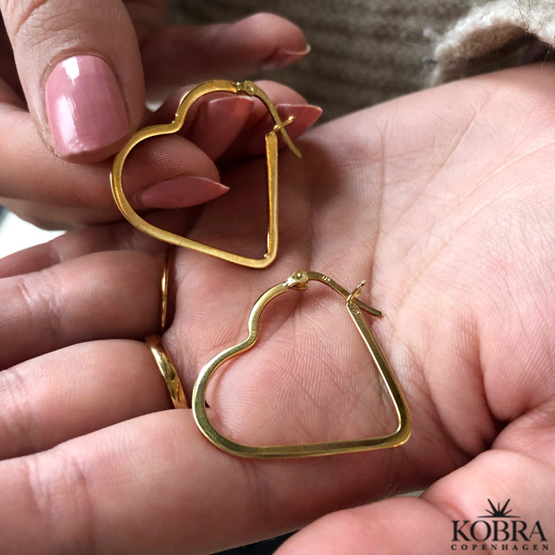 "Valentine" guld hjerte øreringe / hoops - Guld øreringe - Kobra.dk ApS